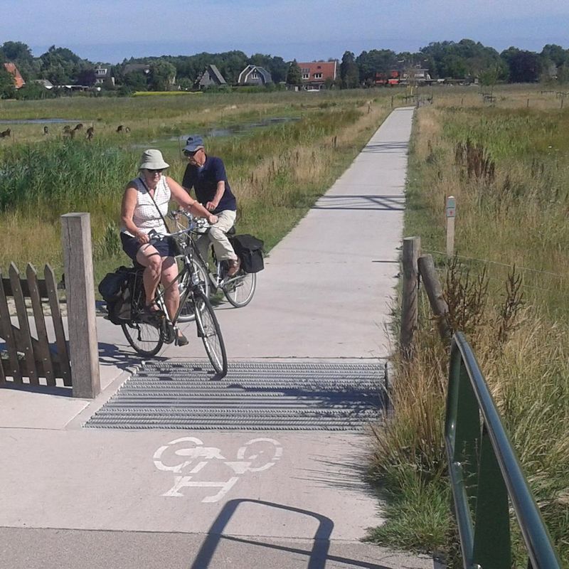 Deventer past fietspad bij veerooster toch aan - Oost