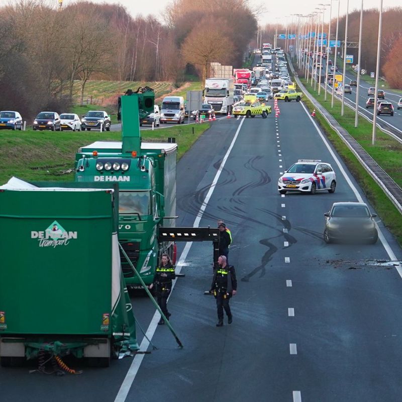 Lange files op A1 door meerdere ongelukken - Omroep Gelderland
