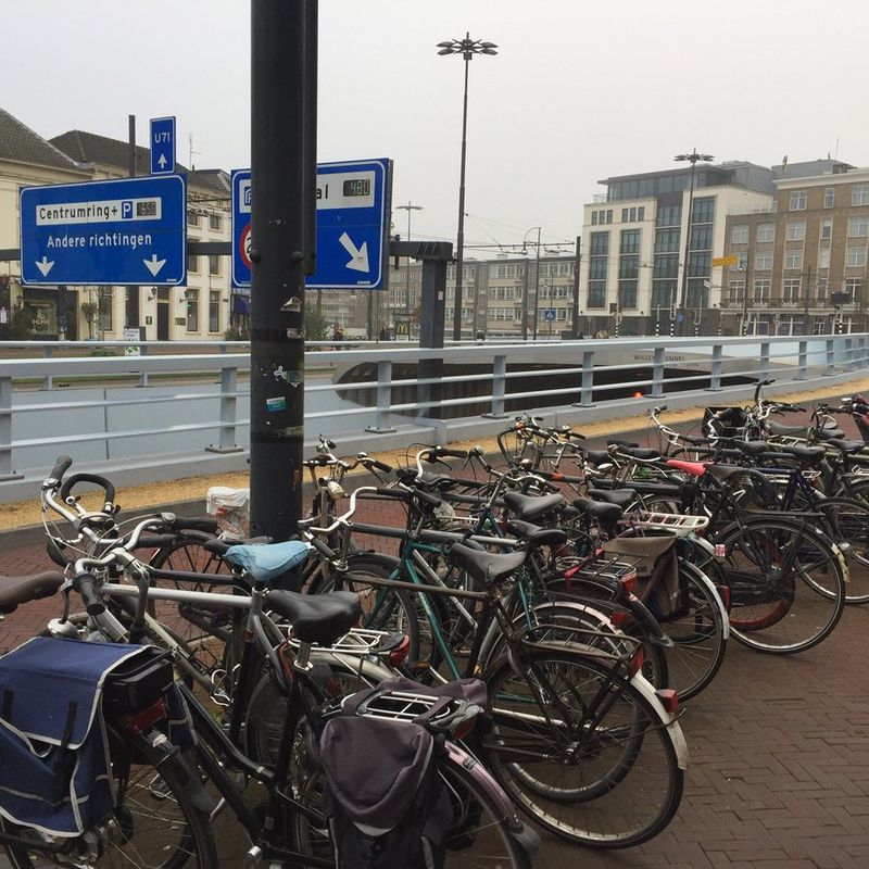Opgepast! Fout parkeren betekent fiets weg - Omroep Gelderland