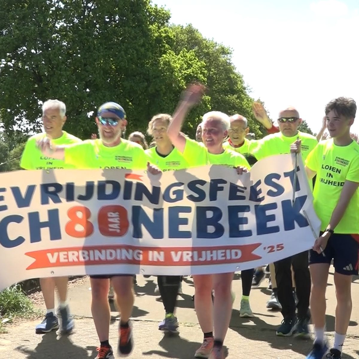 Bevrijdingsvuur Schoonebeek gaat via Duitsland naar de feesttent - RTV ...