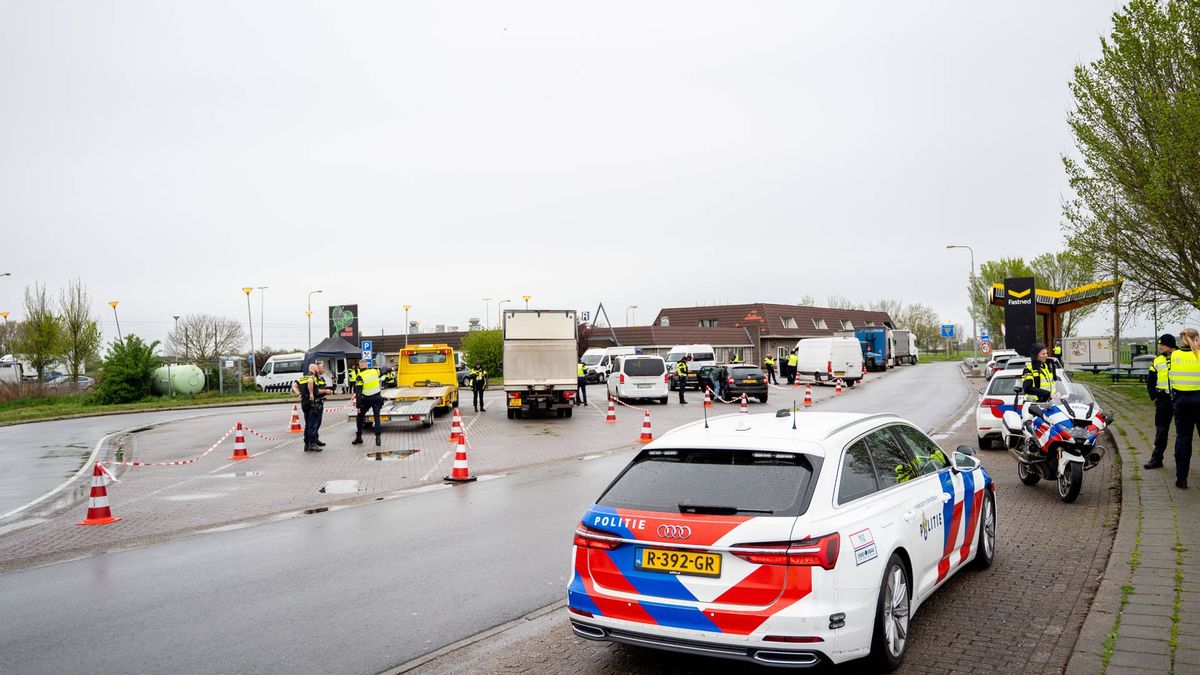 Verkeerscontrole Zalkerbroek spekt belastingkas: 71.000 euro geïnd - Oost