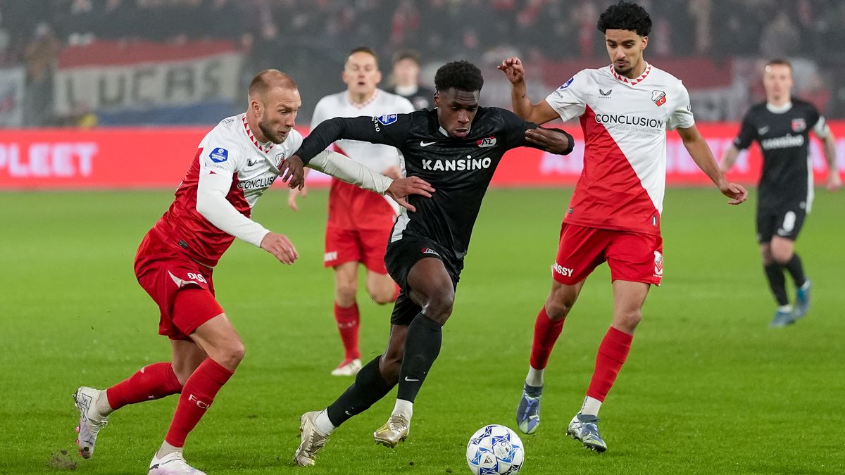 FC Utrecht kan leven met 'volwassen' gelijkspel tegen AZ: 'Voor de ranglijst een prima uitslag ...