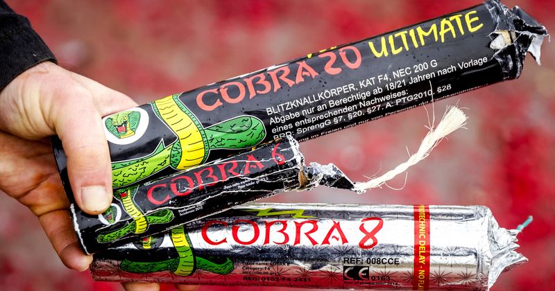 Zes vragen over de Cobra, het meest besproken explosief (en vuurwerk ...