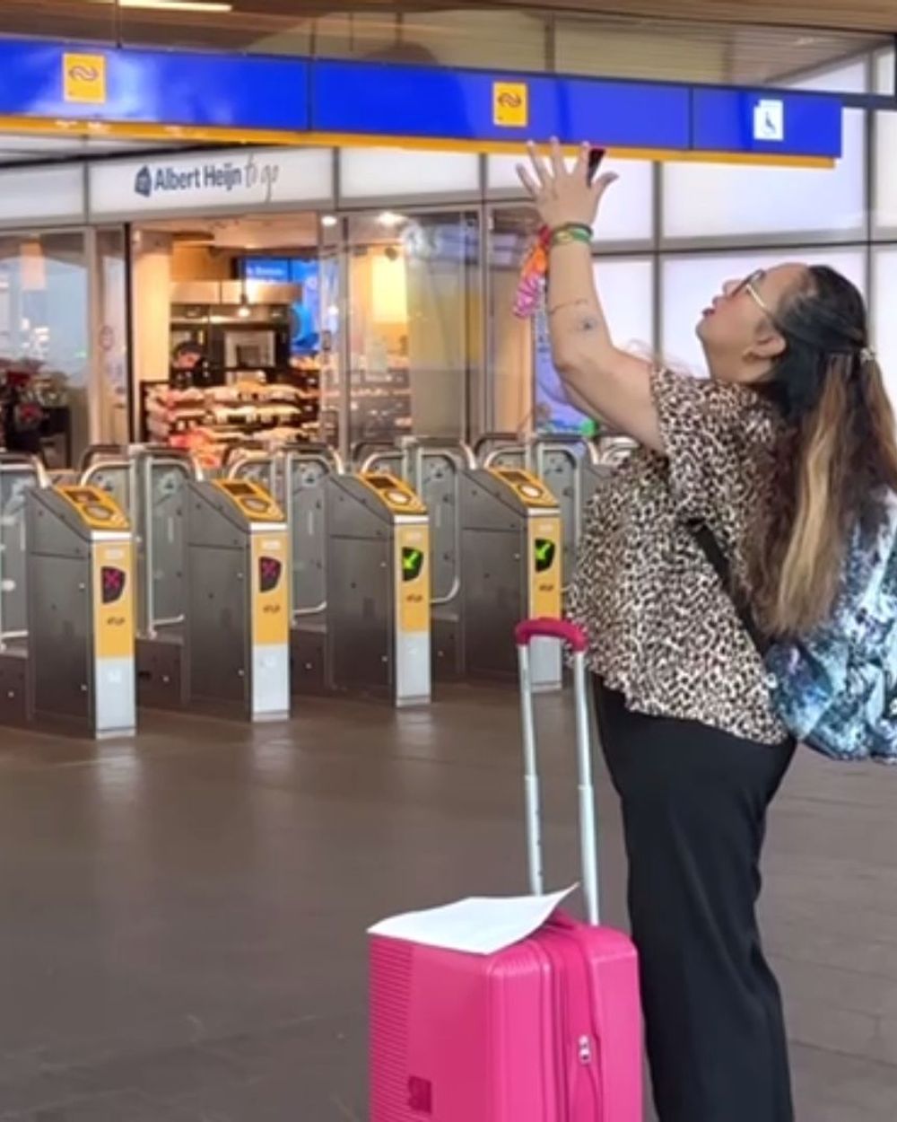 Jessica wist niets van NS-staking: 'Sta je zo vroeg op' - Omroep Gelderland