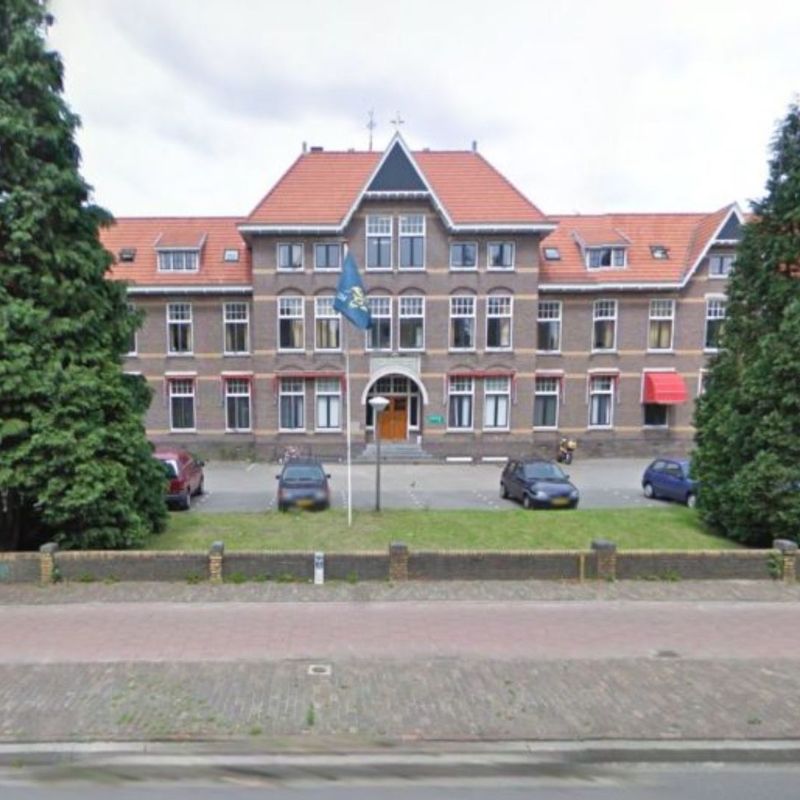 Syrisch gezin dreigt uit azc gezet te worden na weigeren woning ...