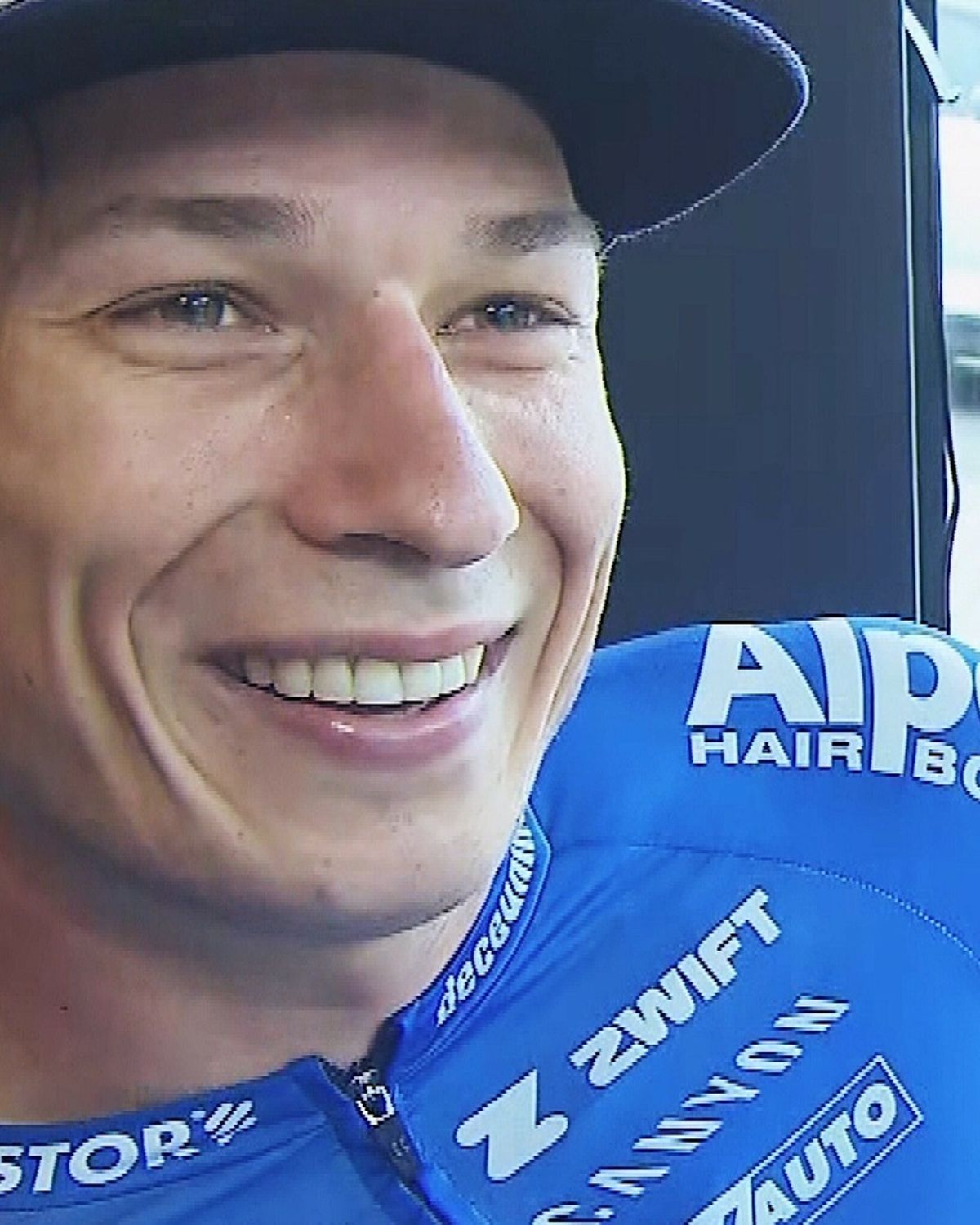 Jasper Philipsen finisht eerste bij Elfstedenrace: "Nu nog op de ...