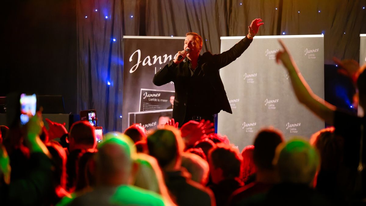 Jannes-fans uren in de rij voor fandag: 'Of je nou fan bent, of een ...