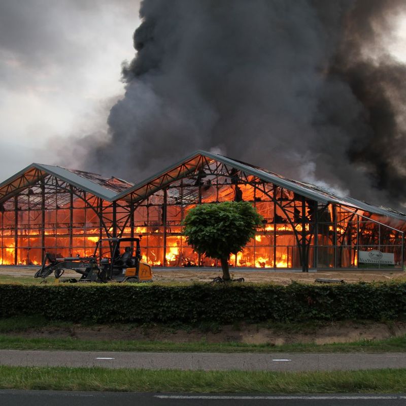 Tuincentrum Fonteyn in Uddel bouwt tijdelijke showrooms na verwoestende ...