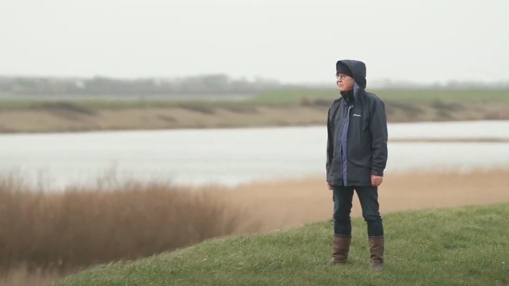 Kees Bos uit Koudekerke krijgt Zilveren Anjer - Omroep Zeeland