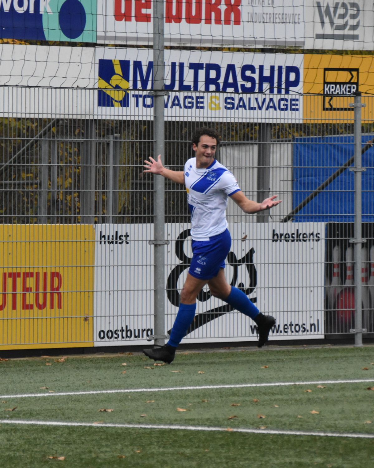 Hoek maakt het spannend, maar wint verdiend van Gemert - Omroep Zeeland