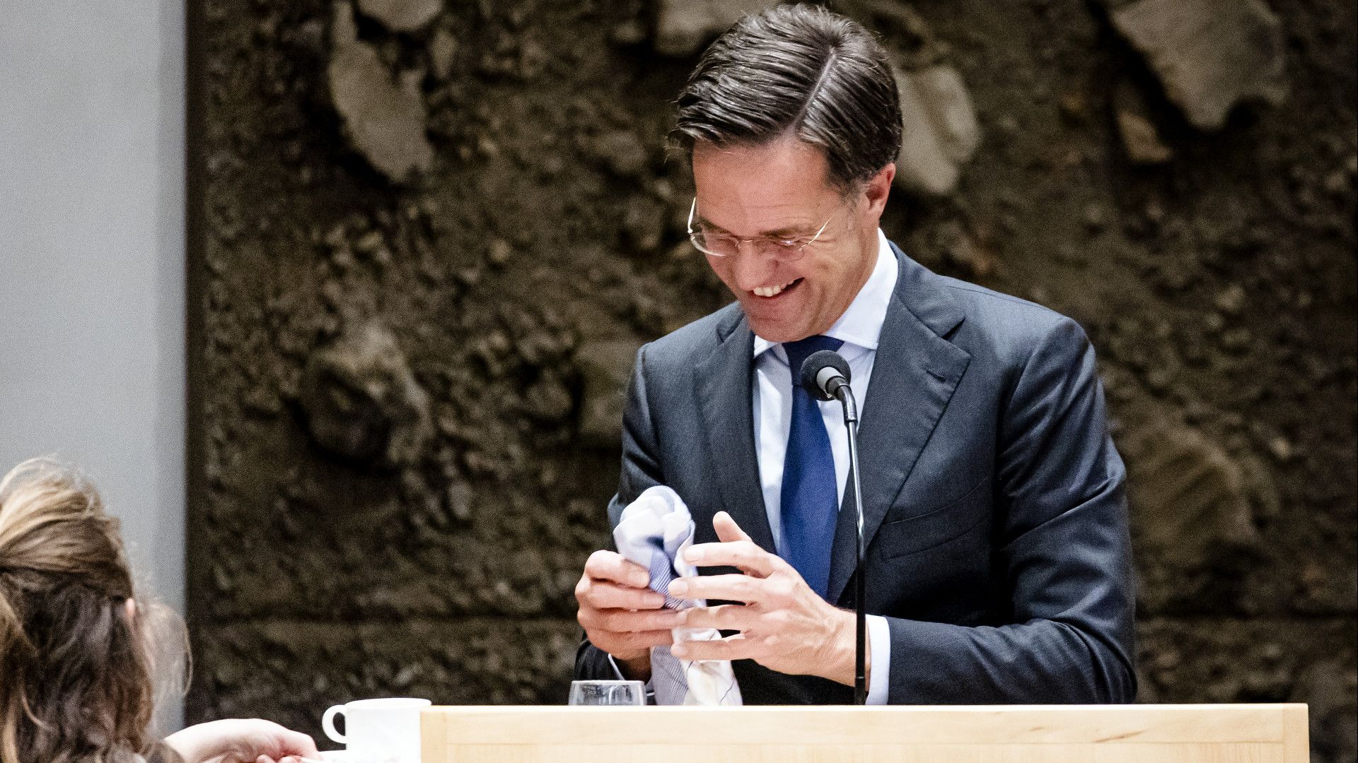 Van appeltje op fiets tot bezoek in Witte Huis: Mark Rutte in twaalf ...