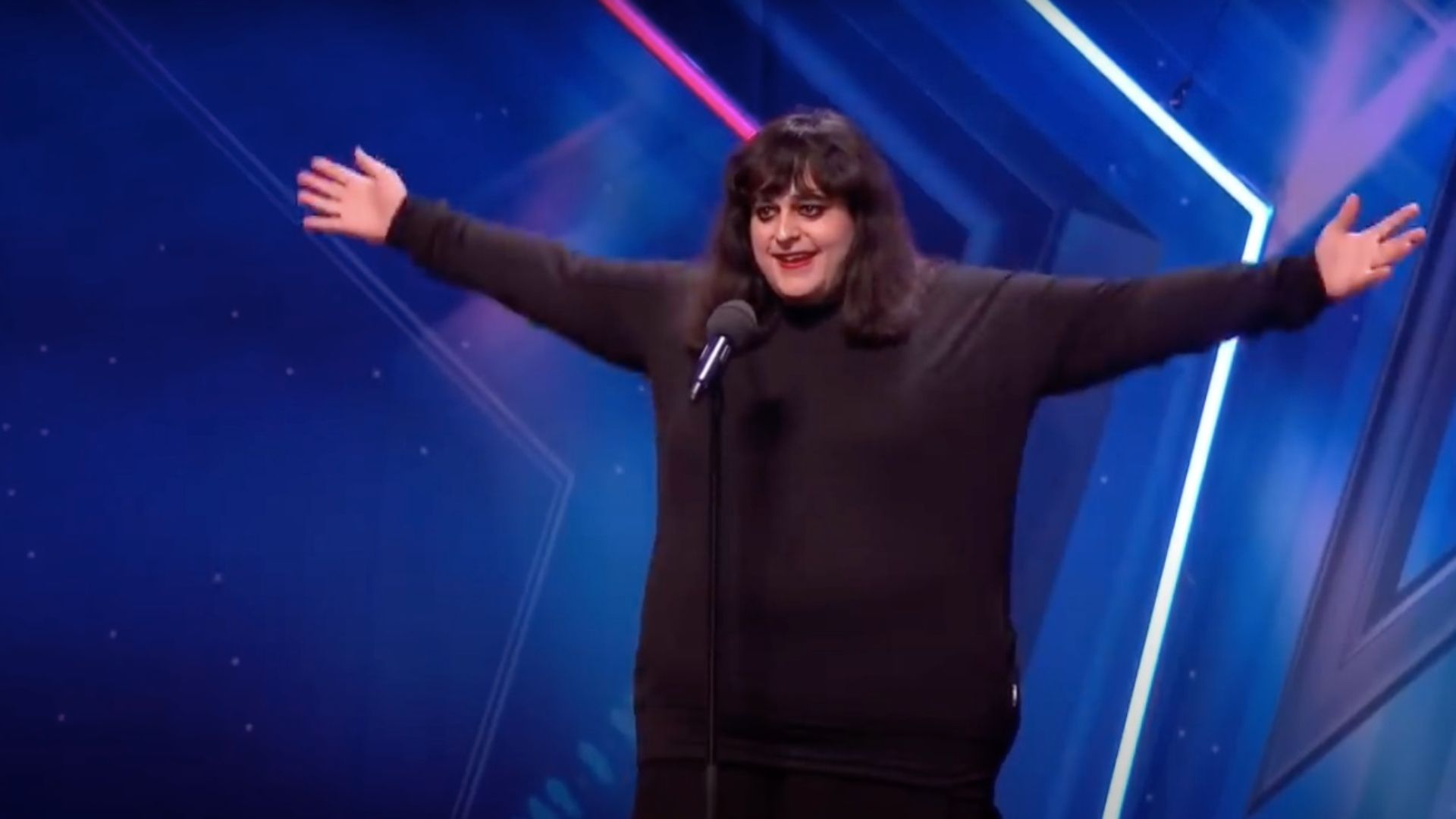 Lisette kreeg na haar zesde auditie Holland's Got Talent een golden ...