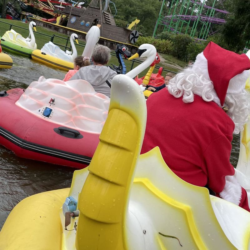 Attractiepark Duinen Zathe viert Kerst tijdens zomer: 'Waren in gekke ...