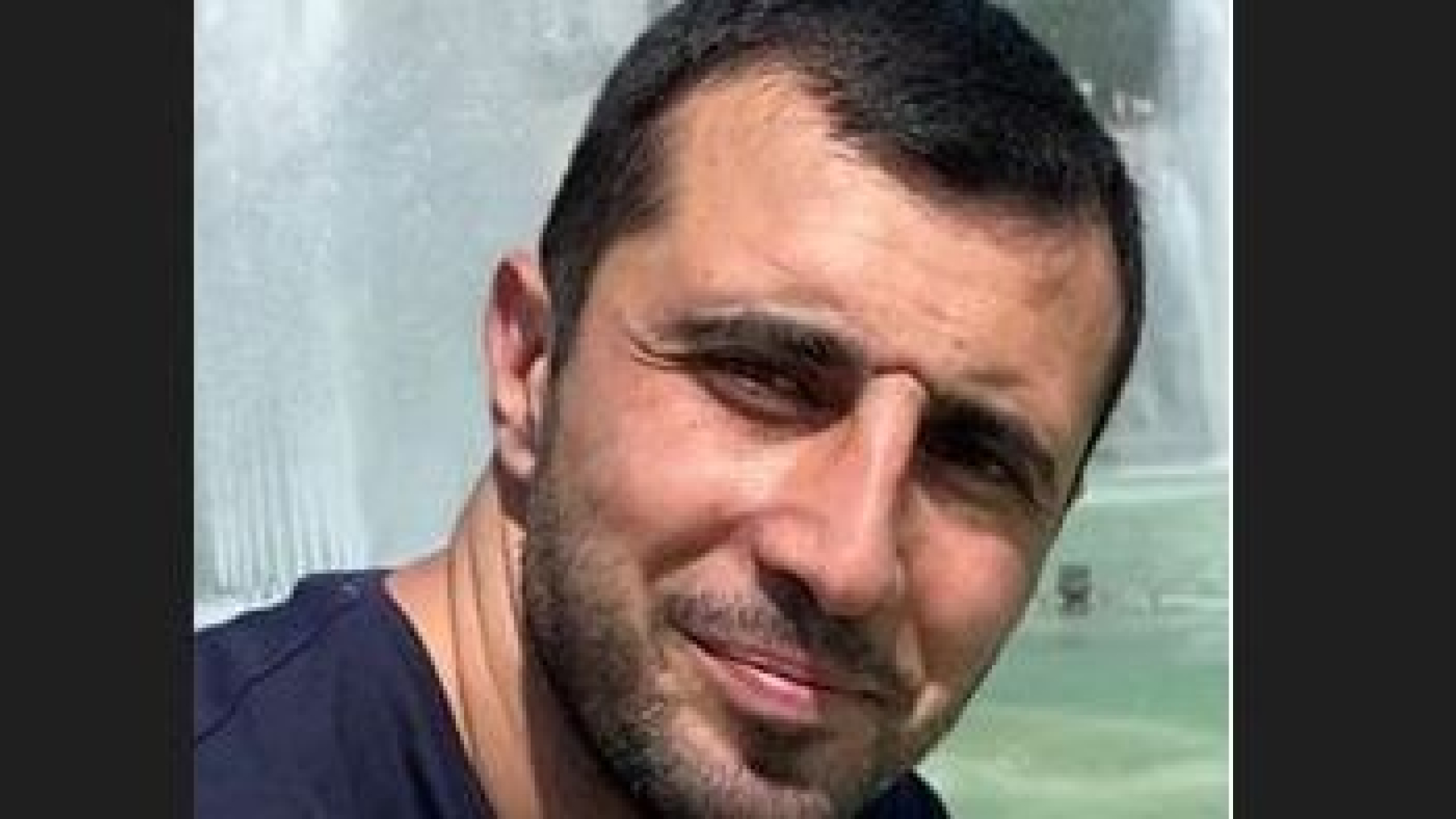 Na een jeugd in azc's werd Gasi van school gestuurd, nu staat hij voor de klas - Omroep Gelderland