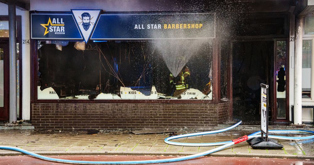 Grote brand in kapsalon: 'Kapper kon de brandende winkel niet uit, hij ...