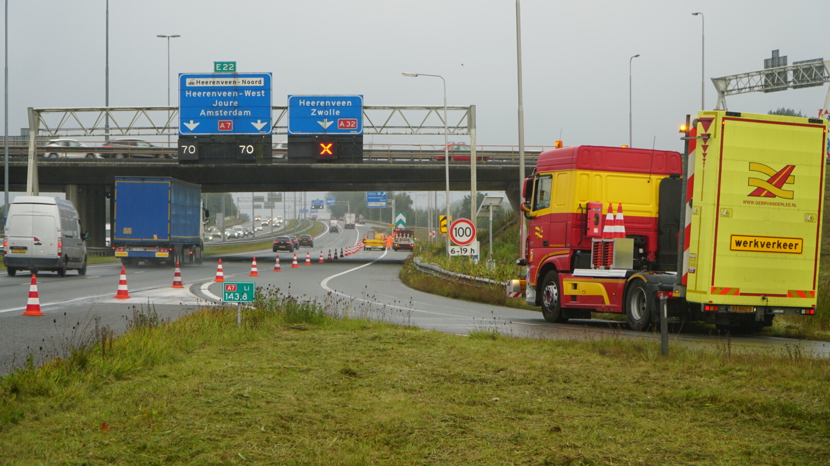 Asfalt is te glad: drie afritten bij knooppunt Heerenveen dicht - Omrop ...