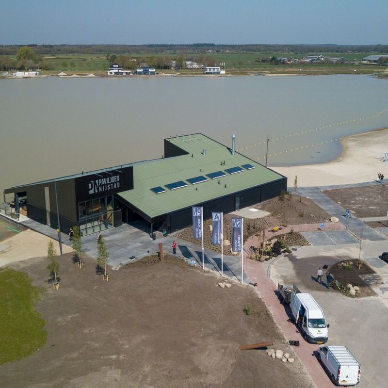 Samenwerking zorggroep Ambiq en strand Nijstad: 'Grote plannen' - RTV ...