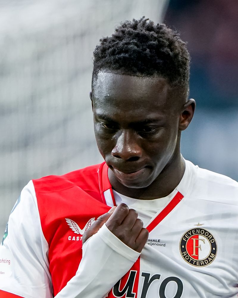 Yankuba Minteh maakt transfer naar Brighton, nieuwe verhuur aan ...