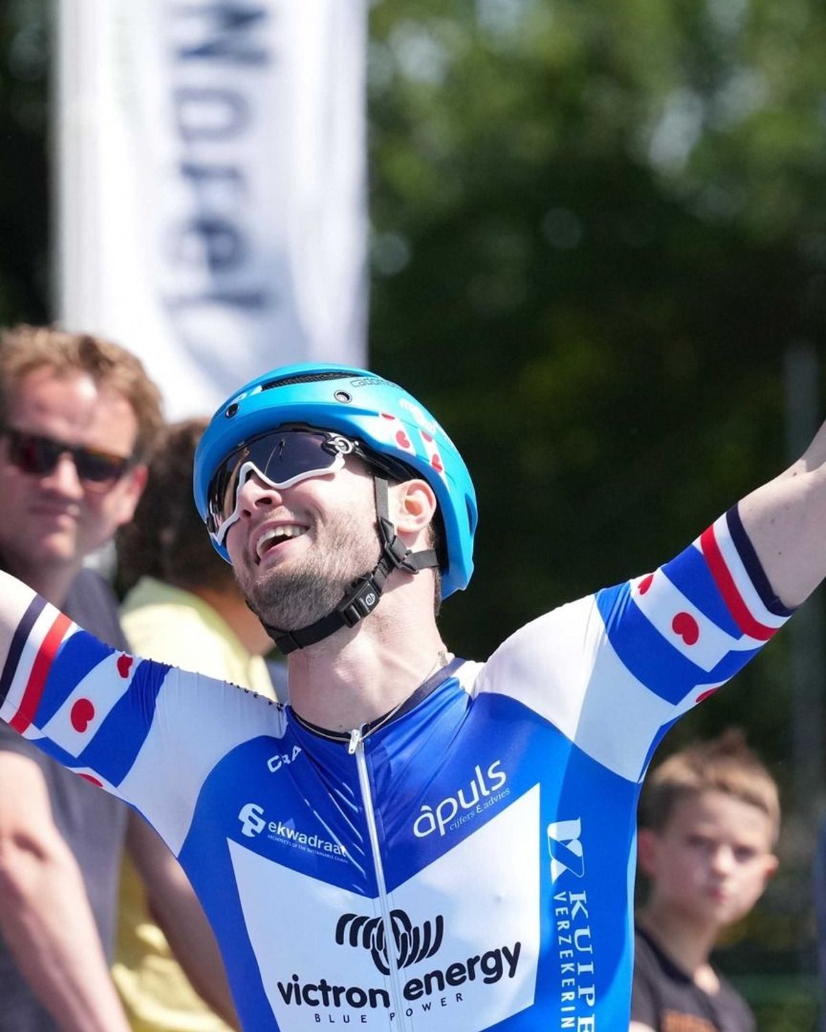 Skeeleraar Hempenius wint NK-goud op 200 meter - Omrop Fryslân