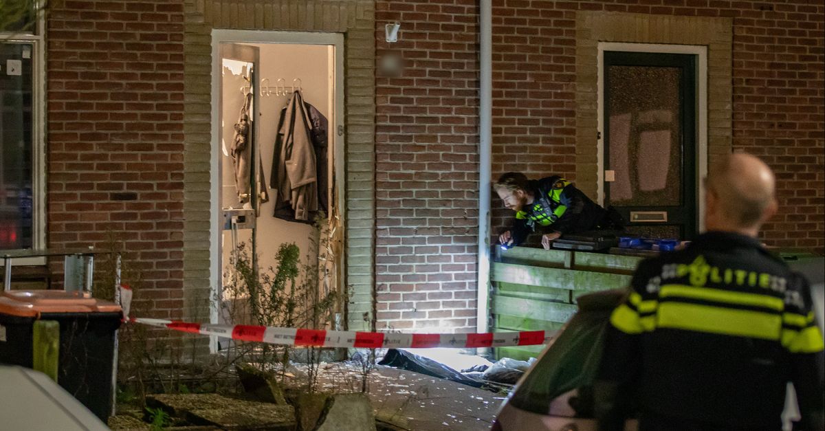 Explosie beschadigt woning Baarn, bewoner geschrokken - RTV Utrecht Explosie beschadigt woning Baarn, bewoner geschrokken - RTV Utrecht