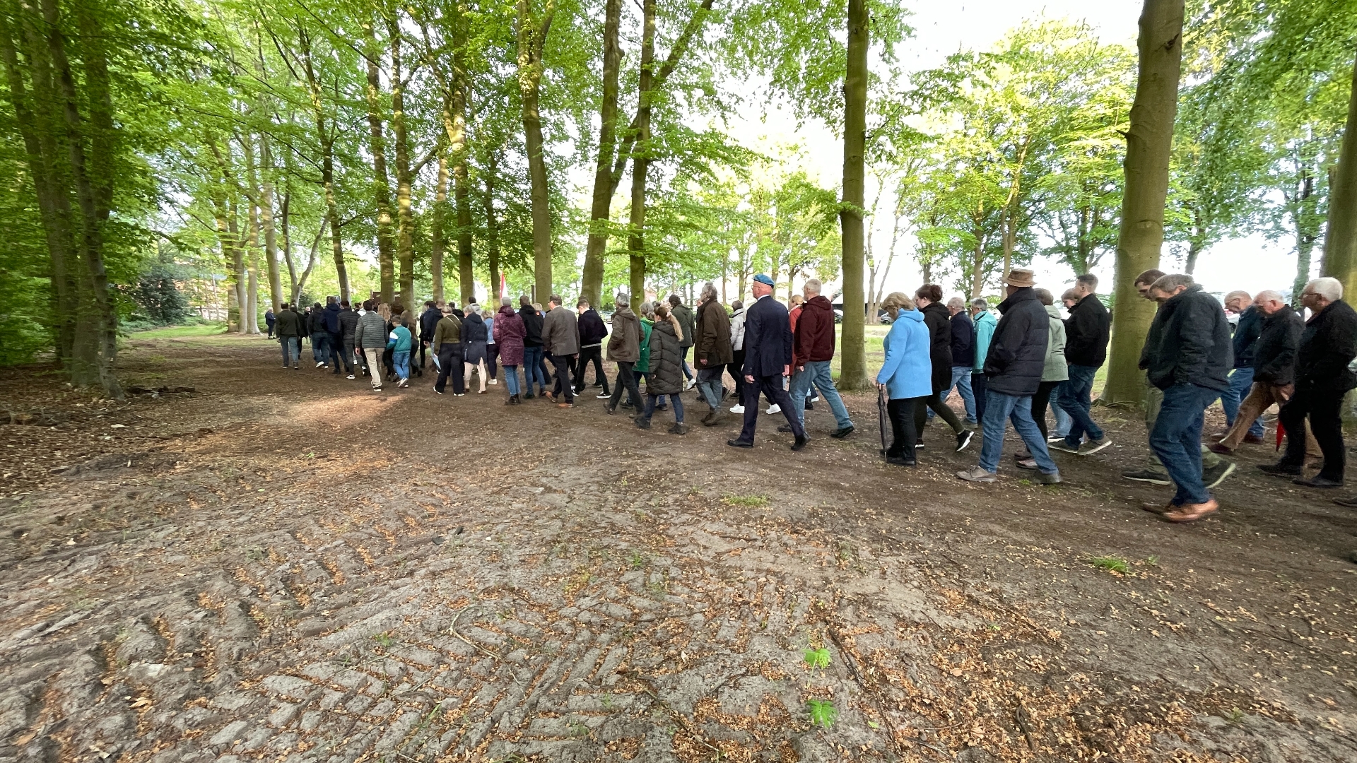 In dit Groningse werkkamp zaten tijdens de oorlog honderden gevangen en ...
