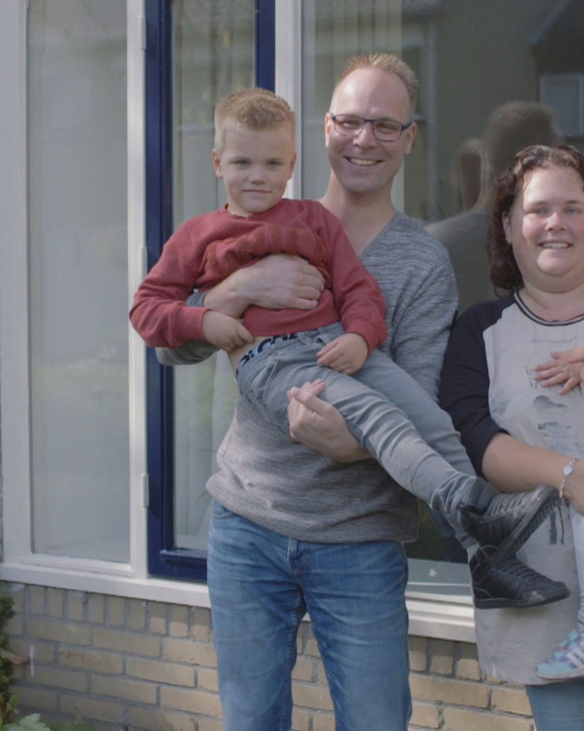 Famylje Dirk Baron donearret opbringst oan Alzheimersintrum - Omrop Fryslân