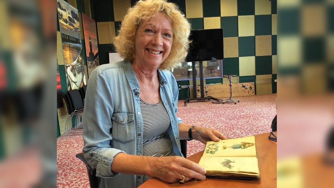 'Dit album heb ik lief, wie het steelt is een dief...', poëziealbum uit ...