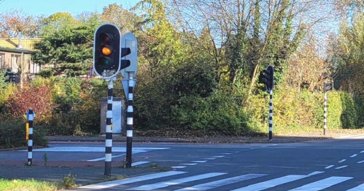Verkeerslichten verdwijnen van twee kruispunten: 'Niet meer nodig' - Omroep West