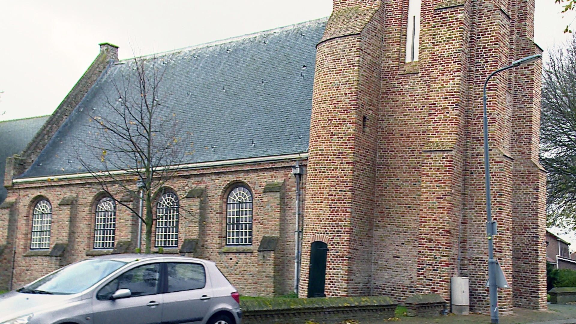 De scheve toren in Meliskerke staat nog schever dan gedacht - Omroep ...