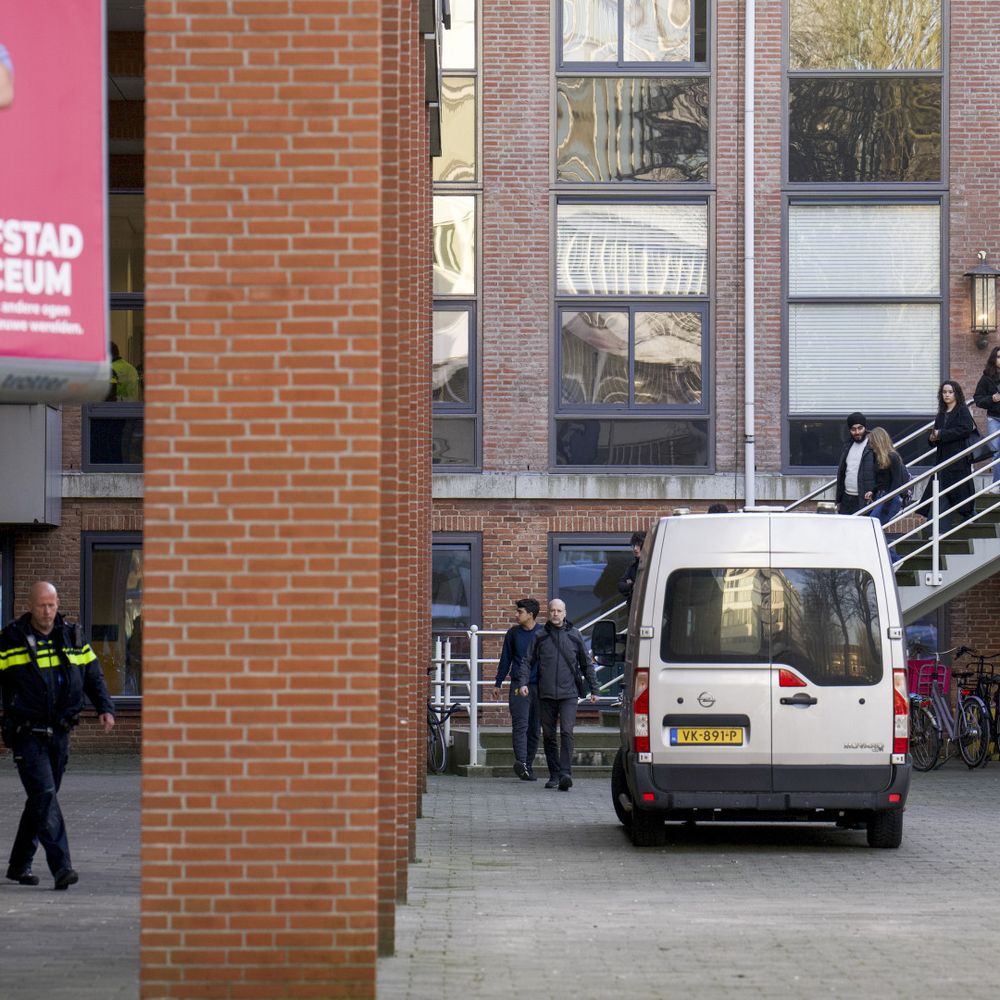 Zwaargewond aangetroffen leerling Hofstad Lyceum overleden - Omroep West