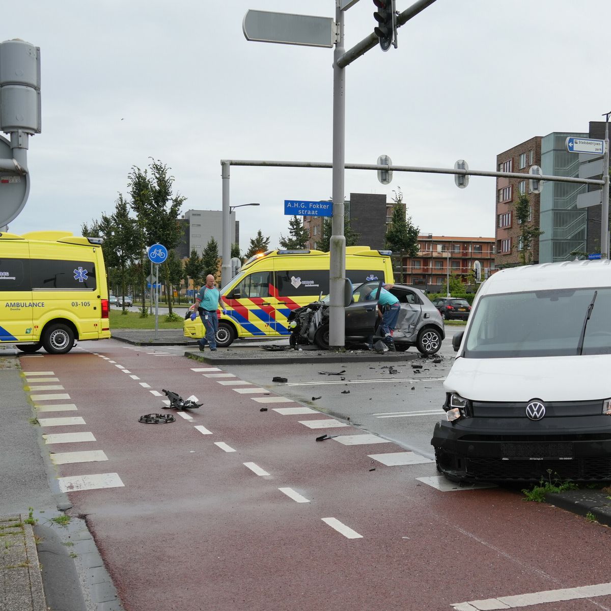 Drie gewonden bij ongeluk op kruispunt in Assen - RTV Drenthe