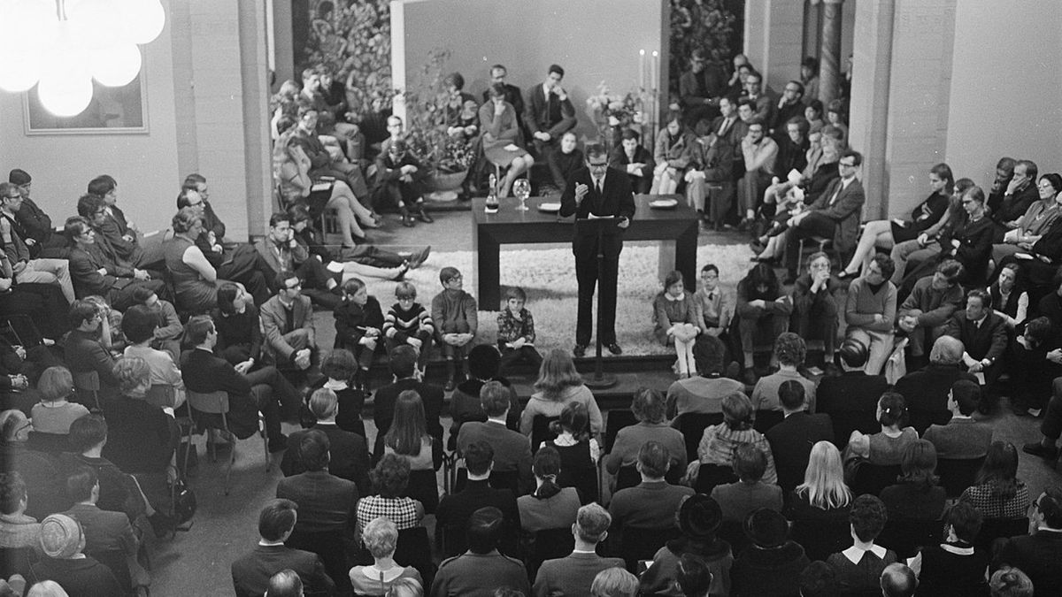 Haagse geloofsgemeenschap na overlijden theoloog Huub Oosterhuis: 'Gun ...