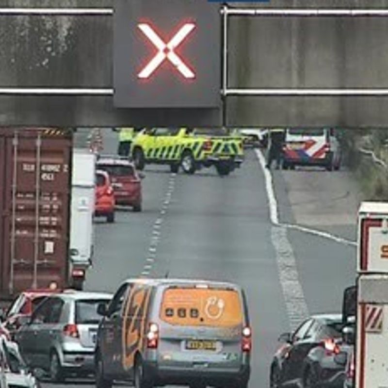 Forse vertraging op snelwegen door meerdere ongelukken - Rijnmond