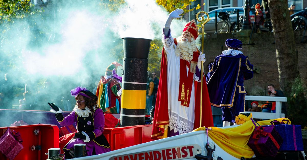 Sinterklaas trekt door regio: rook- en vapeverbod, pepernotenkatapult ...