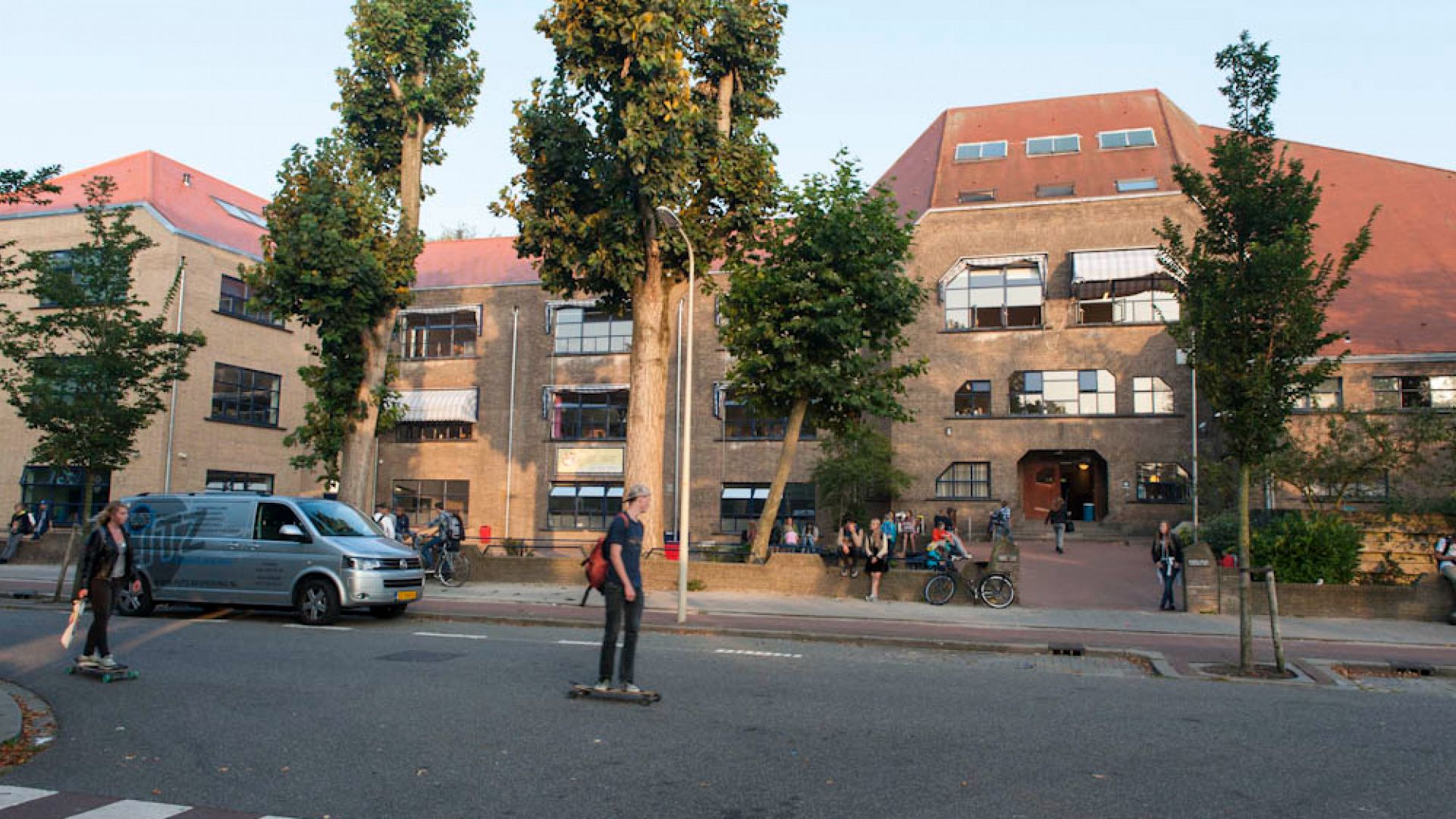 Vrije School zoekt oud-leerlingen en -docenten voor reünie 100-jarig ...