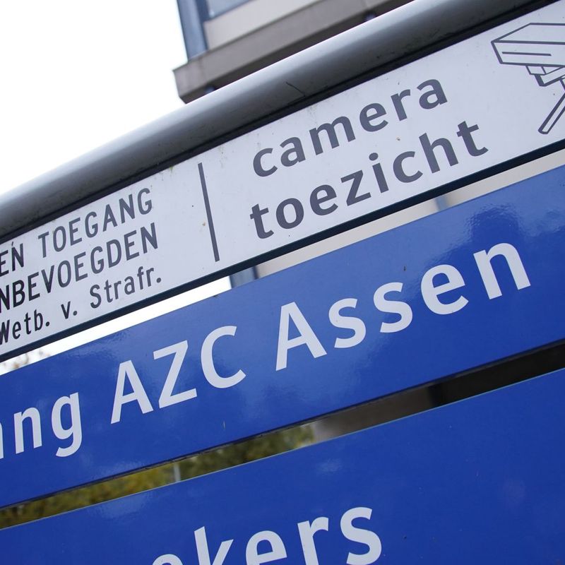 Proef bij azc Assen met coronaprik voor volwassen asielzoekers - RTV ...