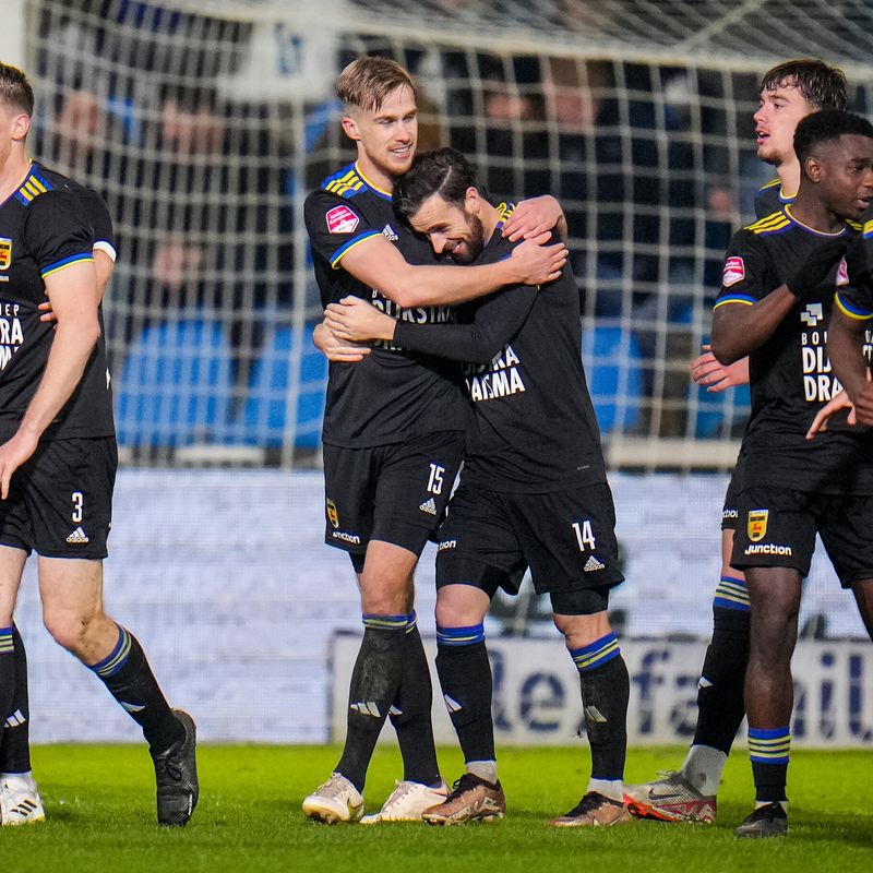 Cambuur pakt belangrijke overwinning tegen De Graafschap in Doetinchem - Omrop Fryslân