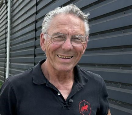 'Leunus van Lieren was een uniek mens', amazones brengen eerbetoon aan ...