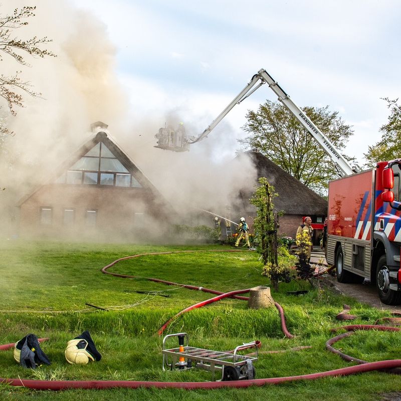 112-nieuws 29 april: Friese brandweer naar grote brand in Vledderveen ...