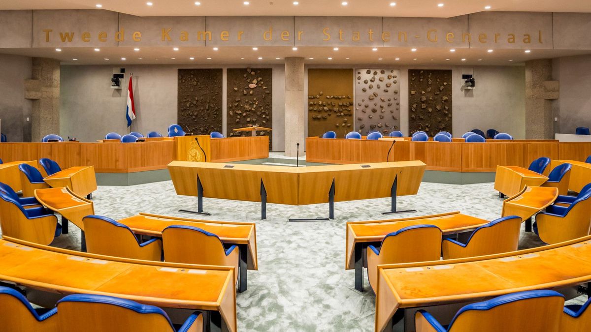 Kijk mee! Zo ziet de tijdelijke Tweede Kamer er van binnen uit - Omroep ...