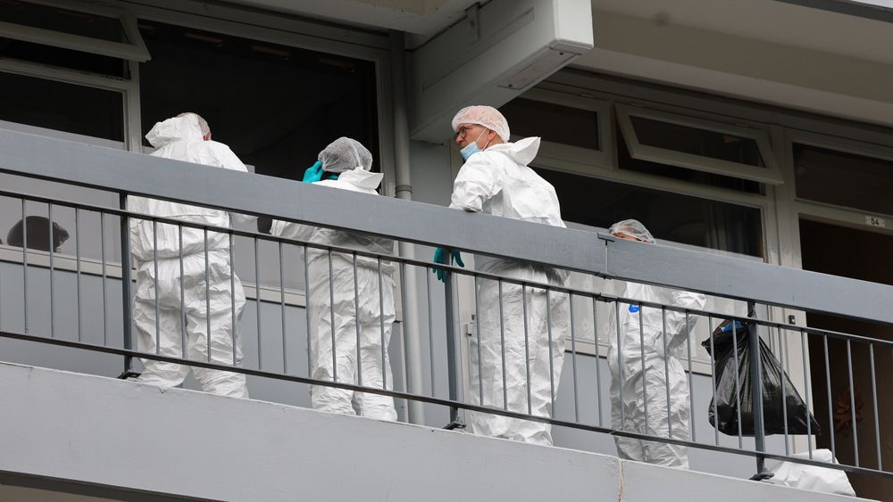 Dode gevonden in woning, verdachte aangehouden - Omroep West