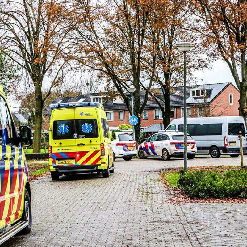 Twee gewonden bij steekpartij in Emmen, verdachte aangehouden - RTV Drenthe
