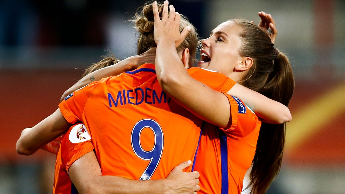 Vivianne Miedema: van HZVV tot EK-finale - RTV Drenthe