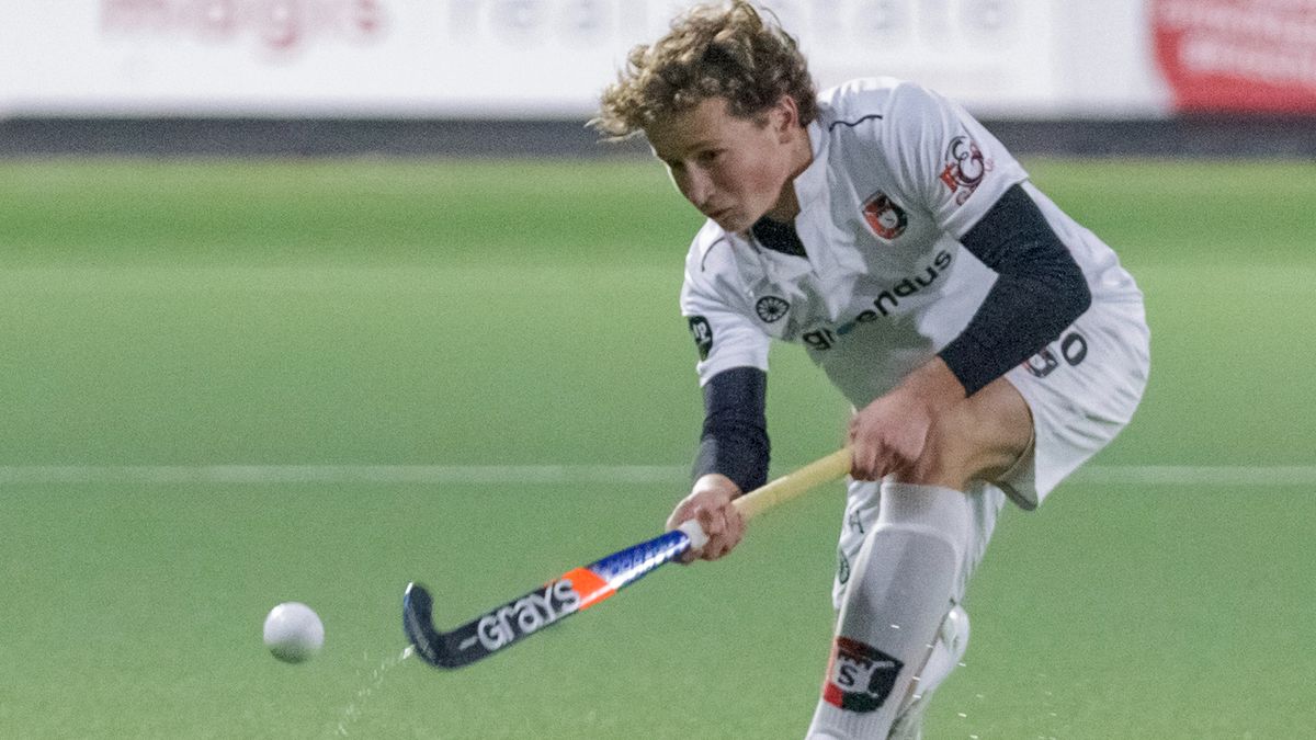 Hockey: Knappe overwinning mannen Schaerweijde, zeges voor dames ...