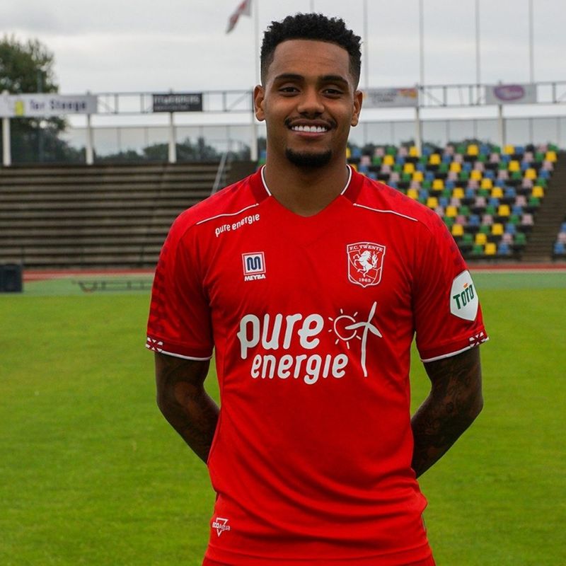 Danilo heeft werkvergunning binnen en is inzetbaar voor FC Twente - Oost
