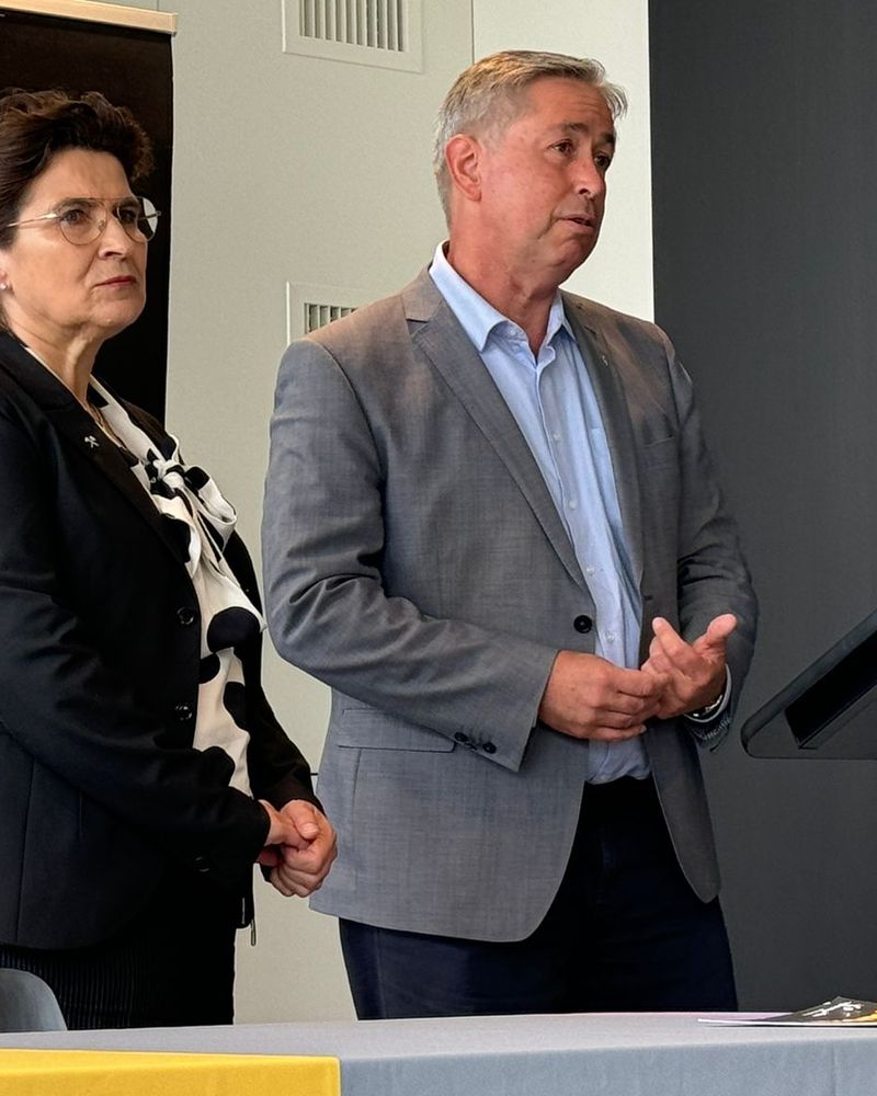 Ploumen en Van der Broeck gaan kar mijnbouwschade trekken - L1 Nieuws