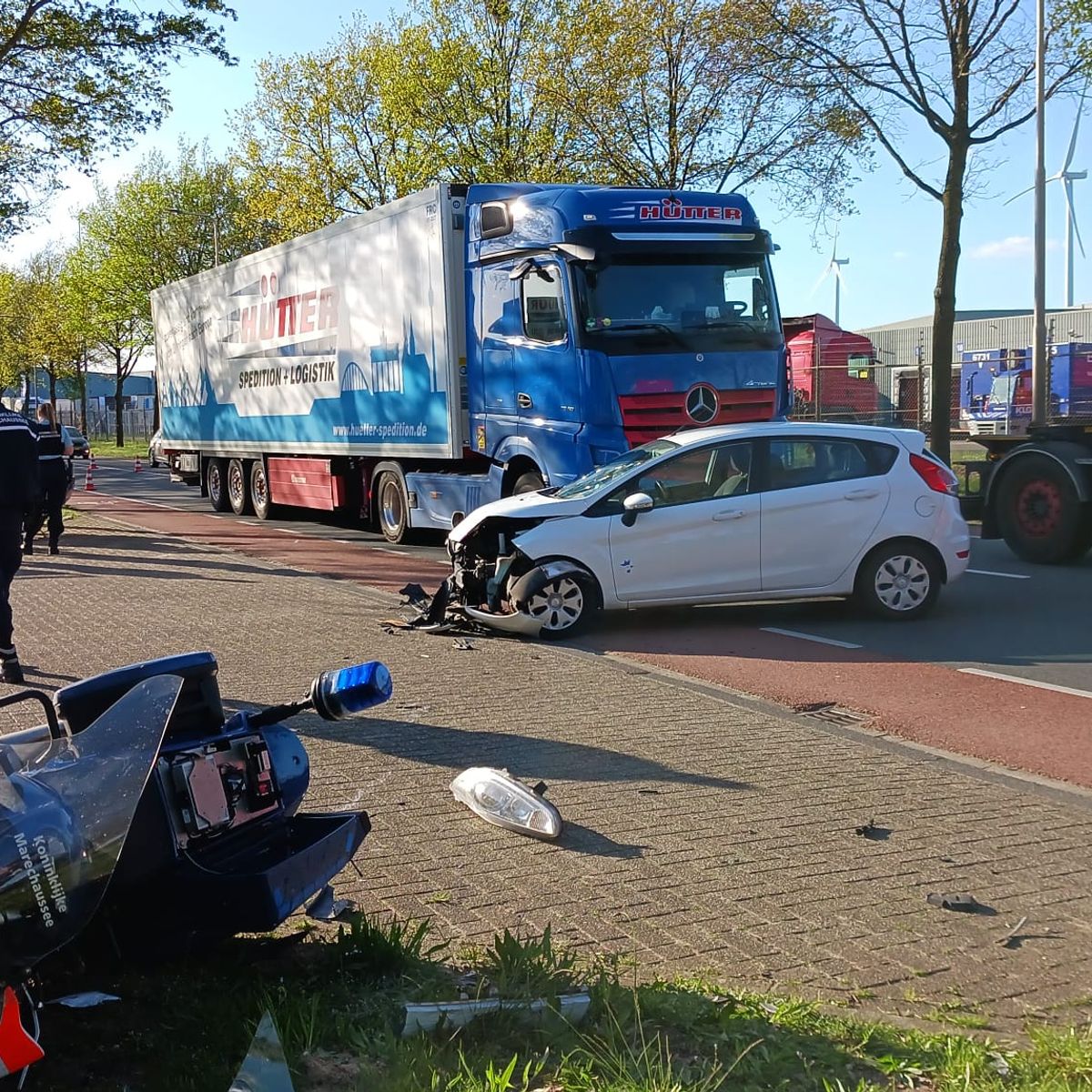 Marechaussee op motor aangereden in Venlo - L1 Nieuws