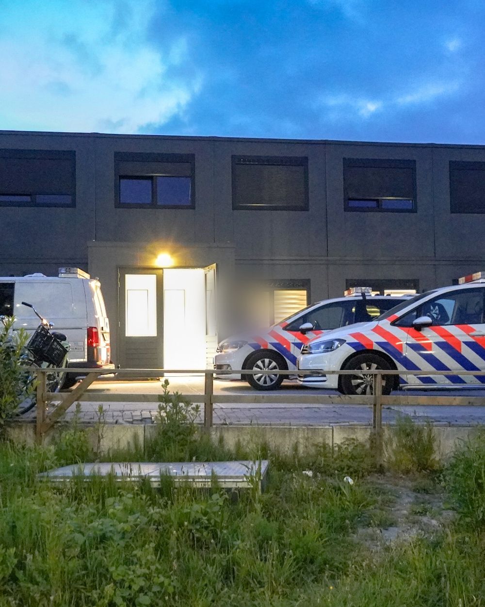 In hoger beroep vier jaar cel en tbs voor verkrachting medewerkster opvangcentrum in Stad - RTV ...