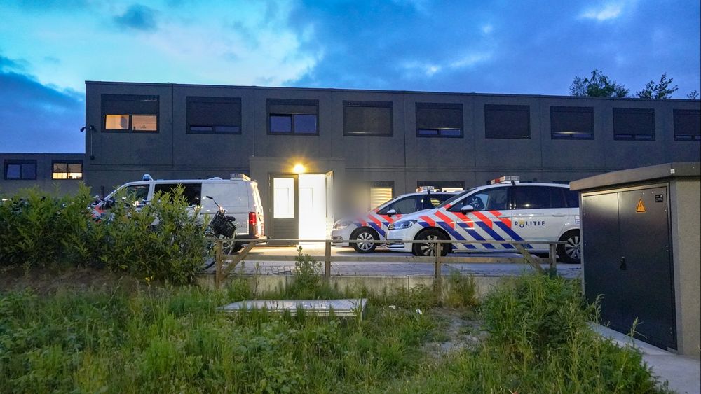 Eis: 5 jaar cel en tbs voor verkrachting en gijzeling medewerkster daklozenopvang in Stad - RTV ...