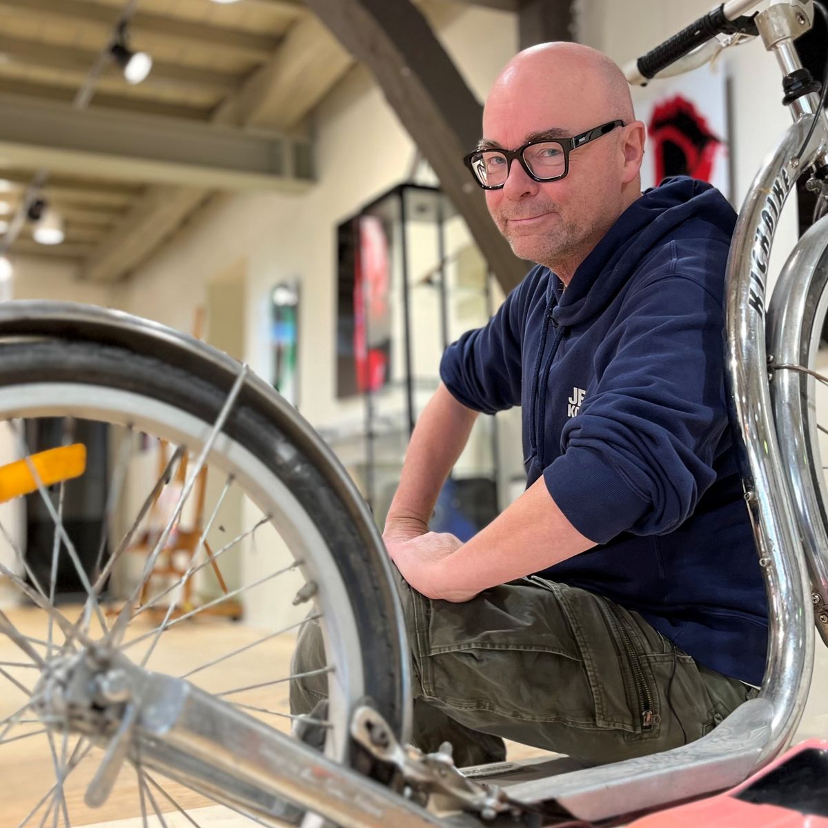 Bijzondere combi: Barbie-tentoonstelling in het Herman Brood Museum - Oost